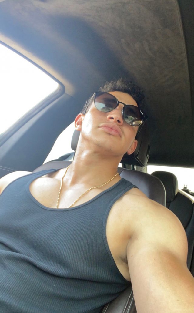 Mahmoud, 29, شيكاغو - "Ahlam"