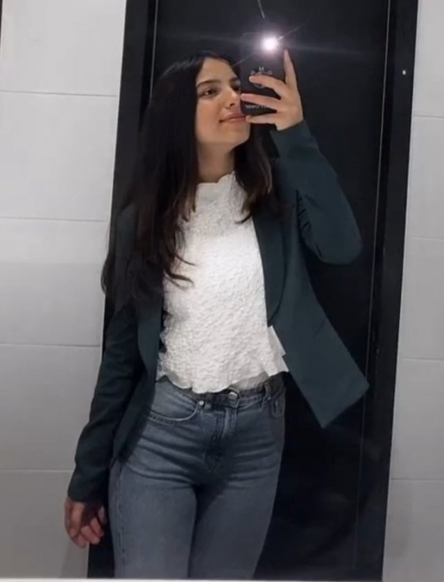 Aseel, 20, القدس - "Ahlam"