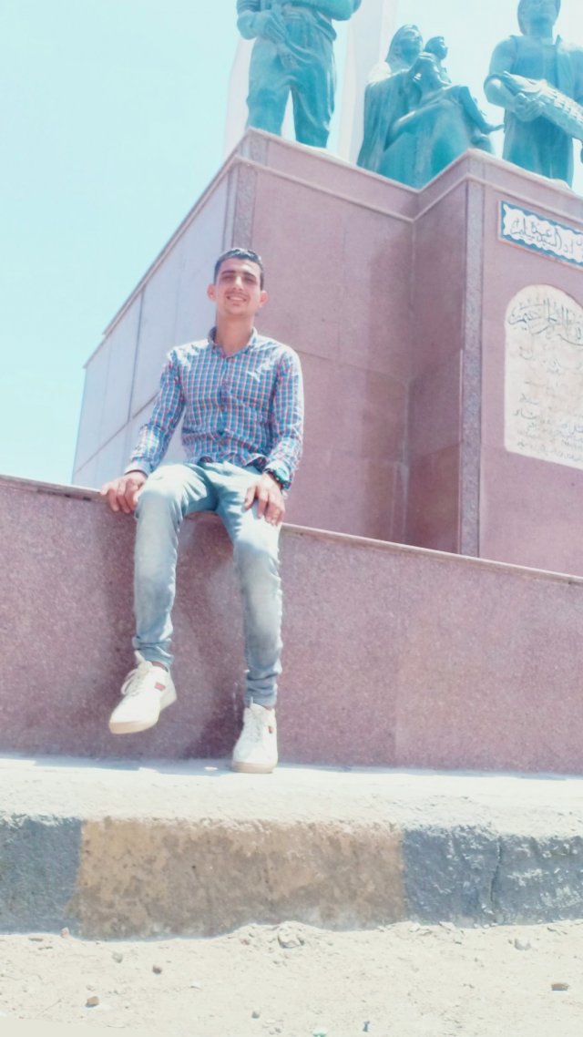 Khaled, 24, القاهرة - "Ahlam"