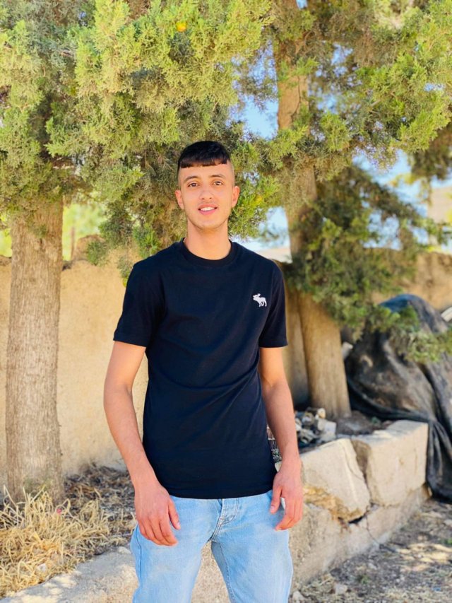 Jafar, 25, رام اﷲ - "Ahlam"