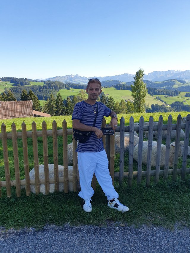 Hussein, 42, Zürich - "Ahlam"