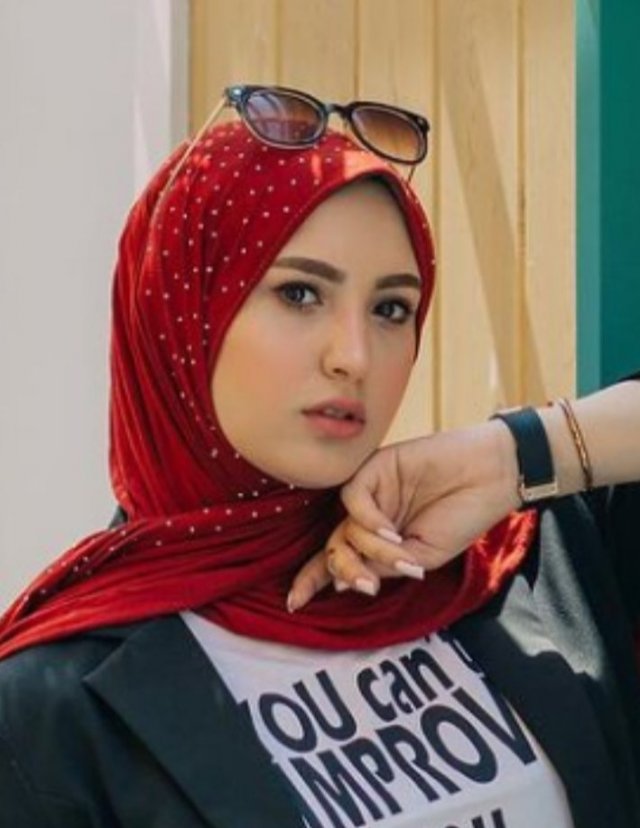 Noor, 23, القاهرة - "Ahlam"
