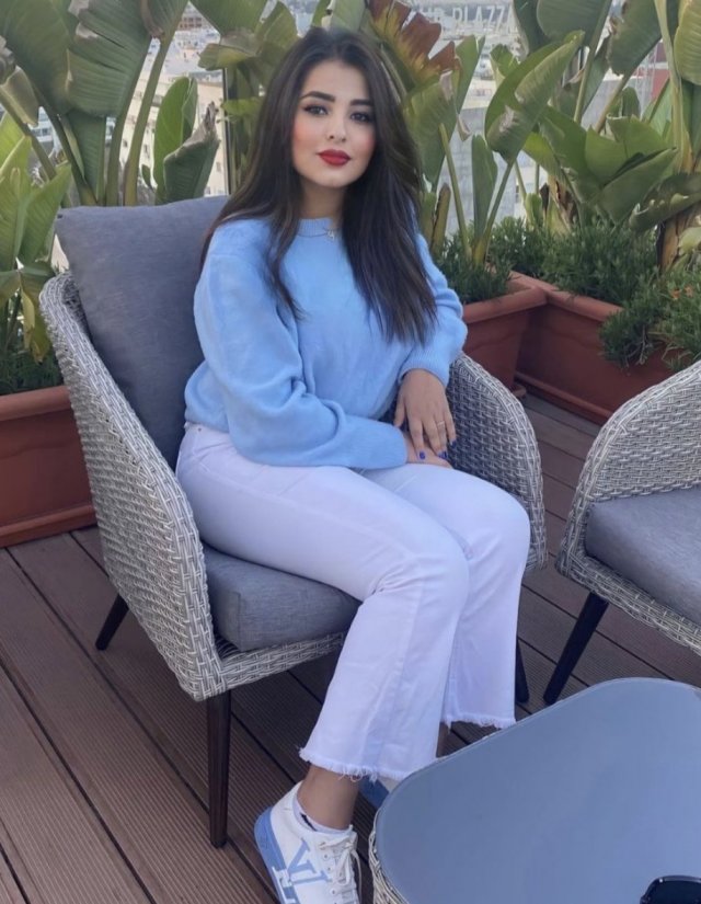 Reem, 30, لندن - "Ahlam"