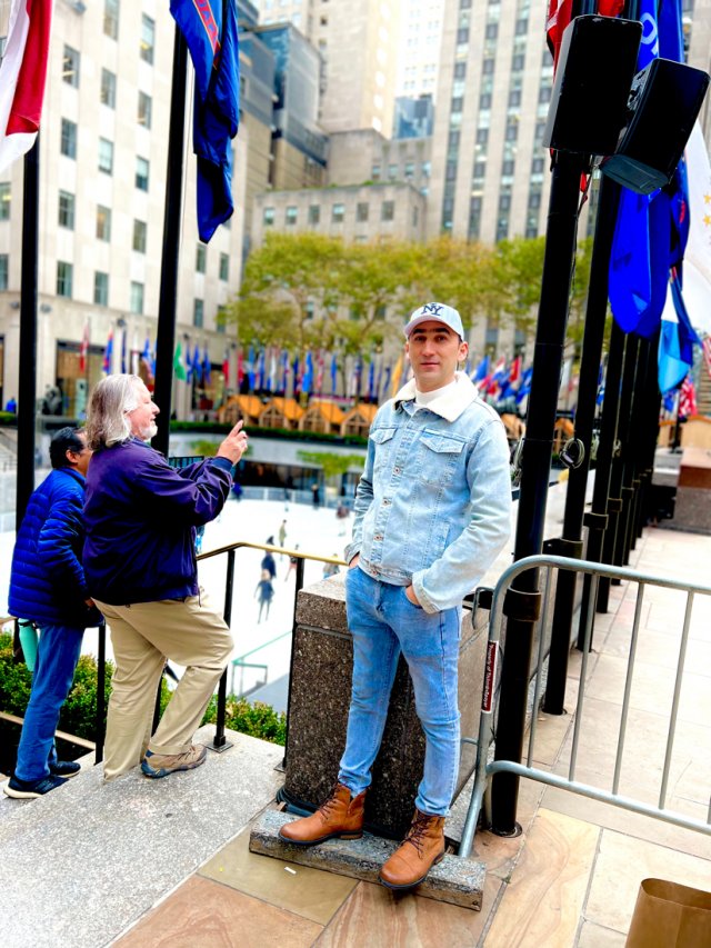 Faris, 33, بروكلين - "Ahlam"