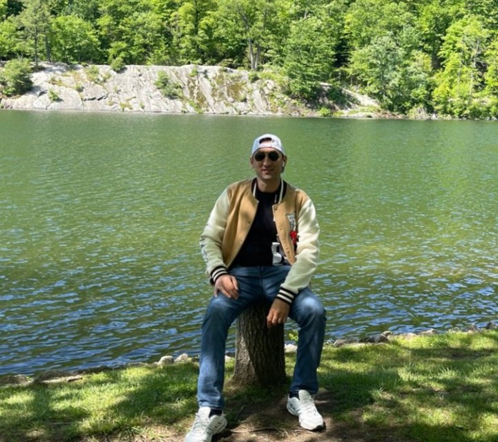 Faris, 33, بروكلين - "Ahlam"