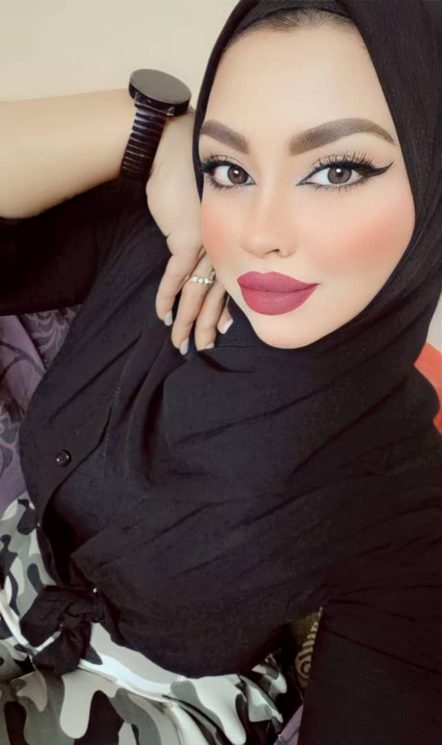 لورا, 25, عجمان - "Ahlam"