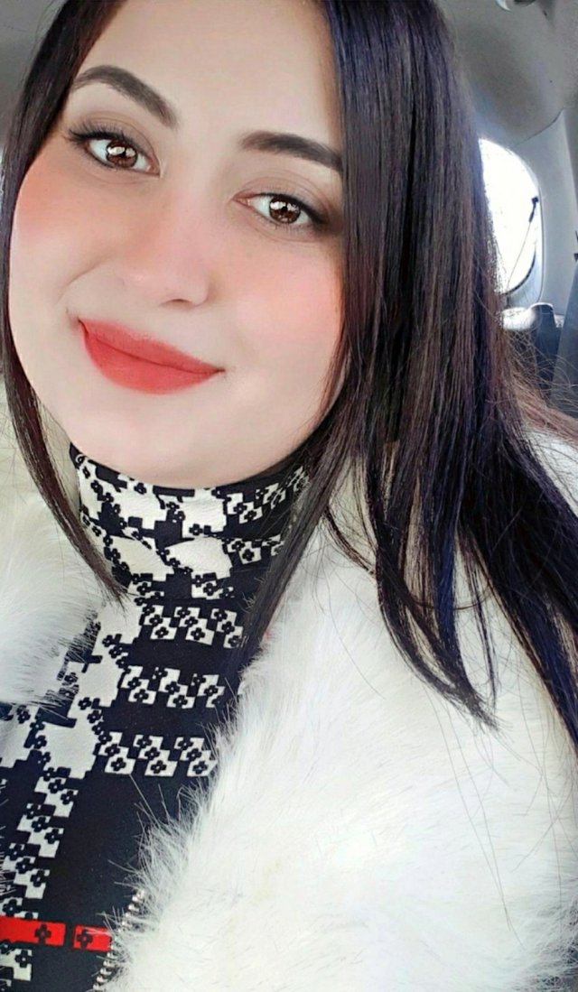 Nouza, 30, اوجسبورج - "Ahlam"