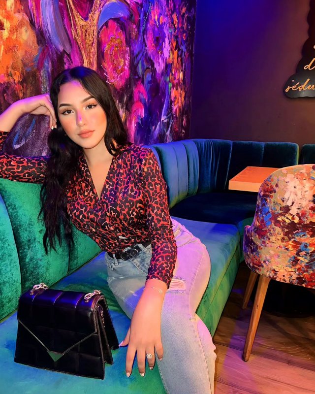 Sara, 26, جدة‎ - "Ahlam"