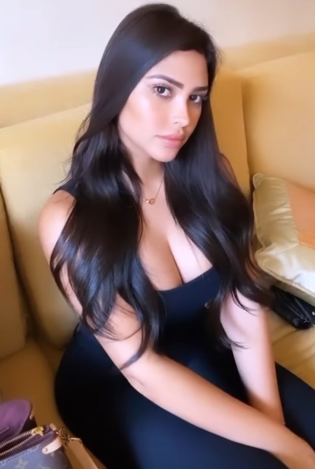 Rose, 23, دبي - "Ahlam"