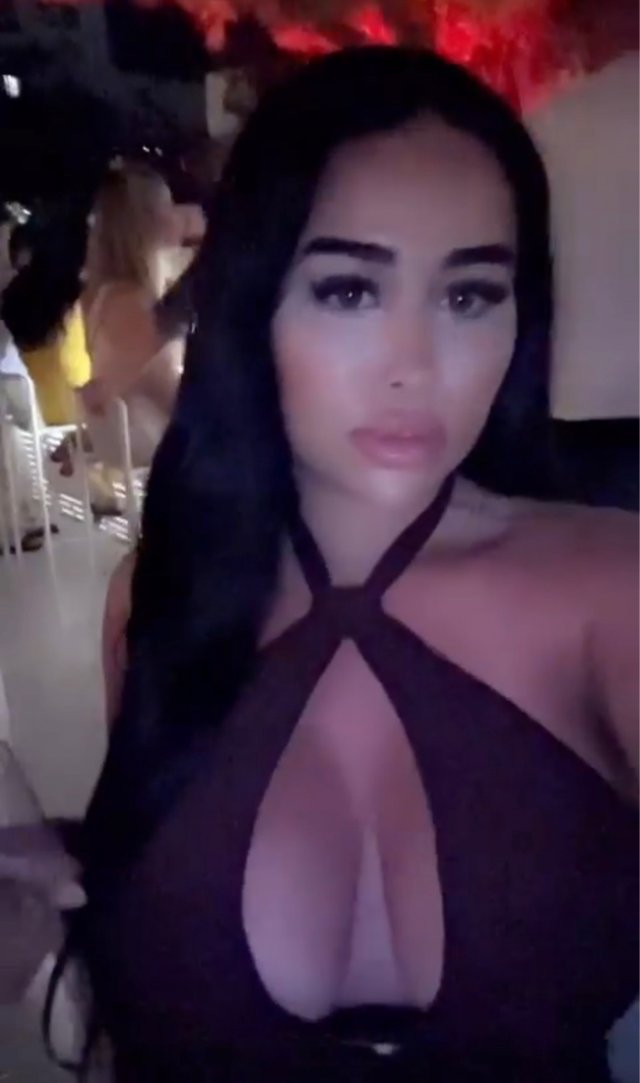 Sara, 25, لندن - "Ahlam"