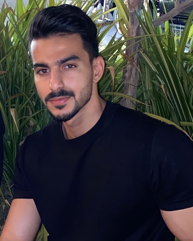 Aref, 41, لوس أنجلوس - "Ahlam"