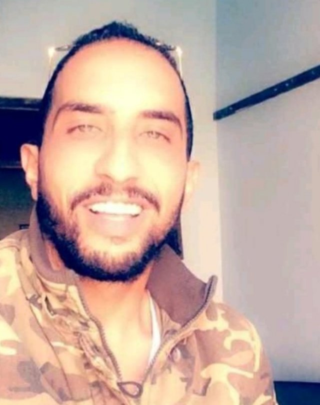 Ahmed, 33, الكويت - "Ahlam"