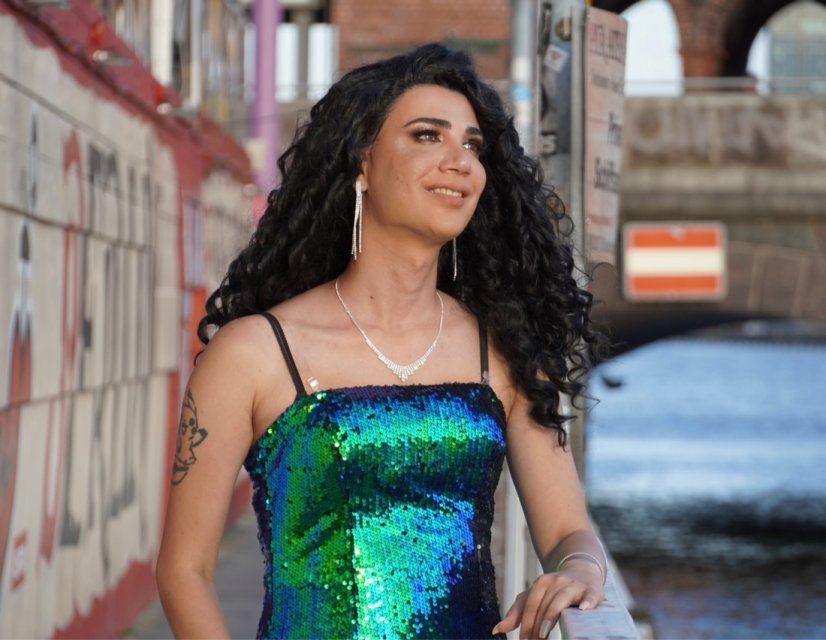 Mudi , 34, برلين - "Ahlam"