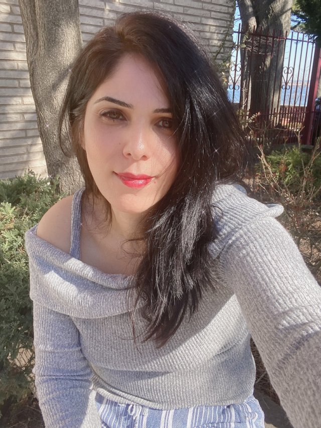 Lobna, 42, نيويورك - "Ahlam"