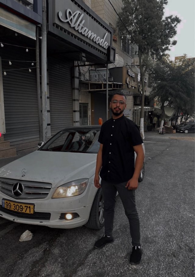 Amer, 25, القدس - "Ahlam"