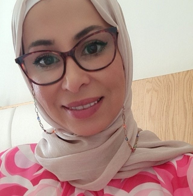 راما, 41, القدس - "Ahlam"