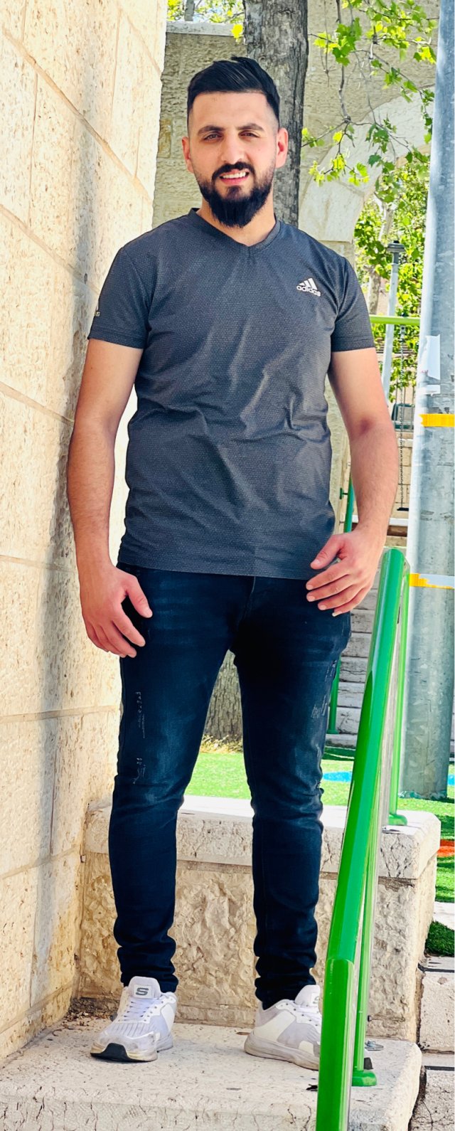 Amer, 29, القدس - "Ahlam"