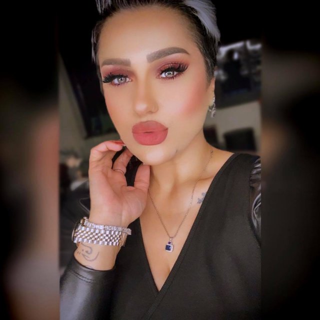 Iman, 46, القدس - "Ahlam"