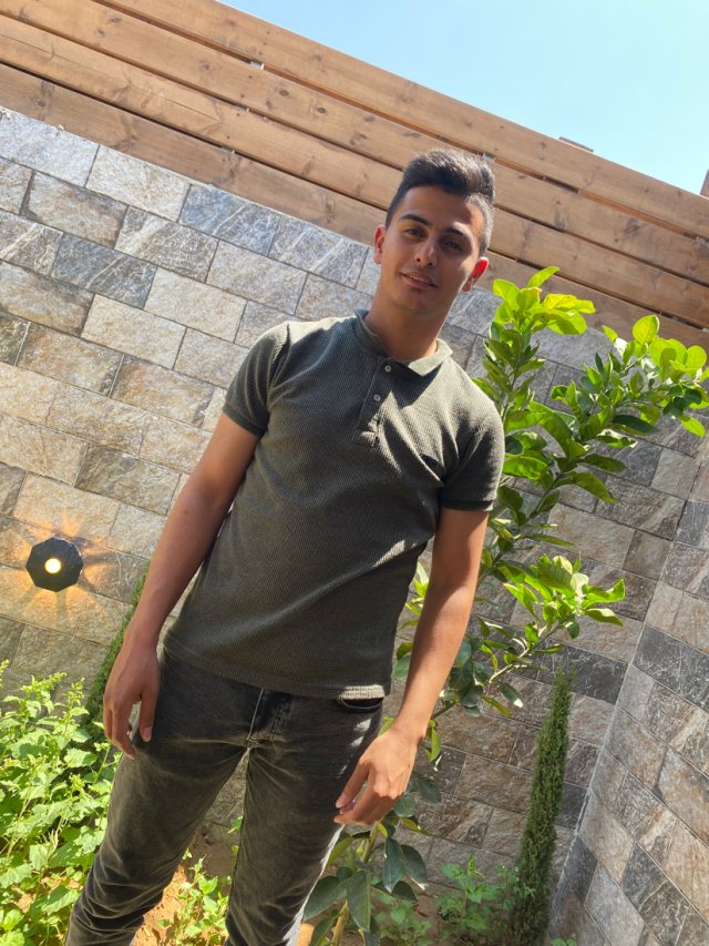 Mohammad, 25, الخليل - "Ahlam"