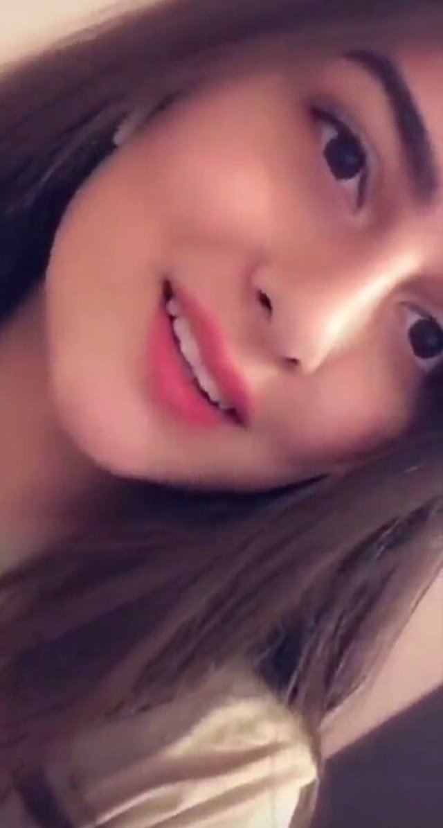 سيليا لحنينة, 27, الجزائر - "Ahlam"