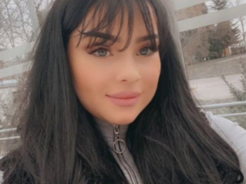 Jasmin, 21, فريدريشسهافن - "Ahlam"