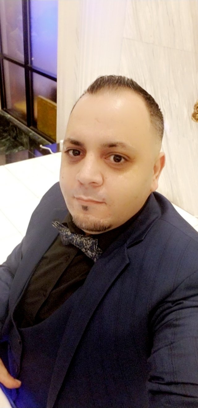 Ibrahim, 40, بوربانك - "Ahlam"
