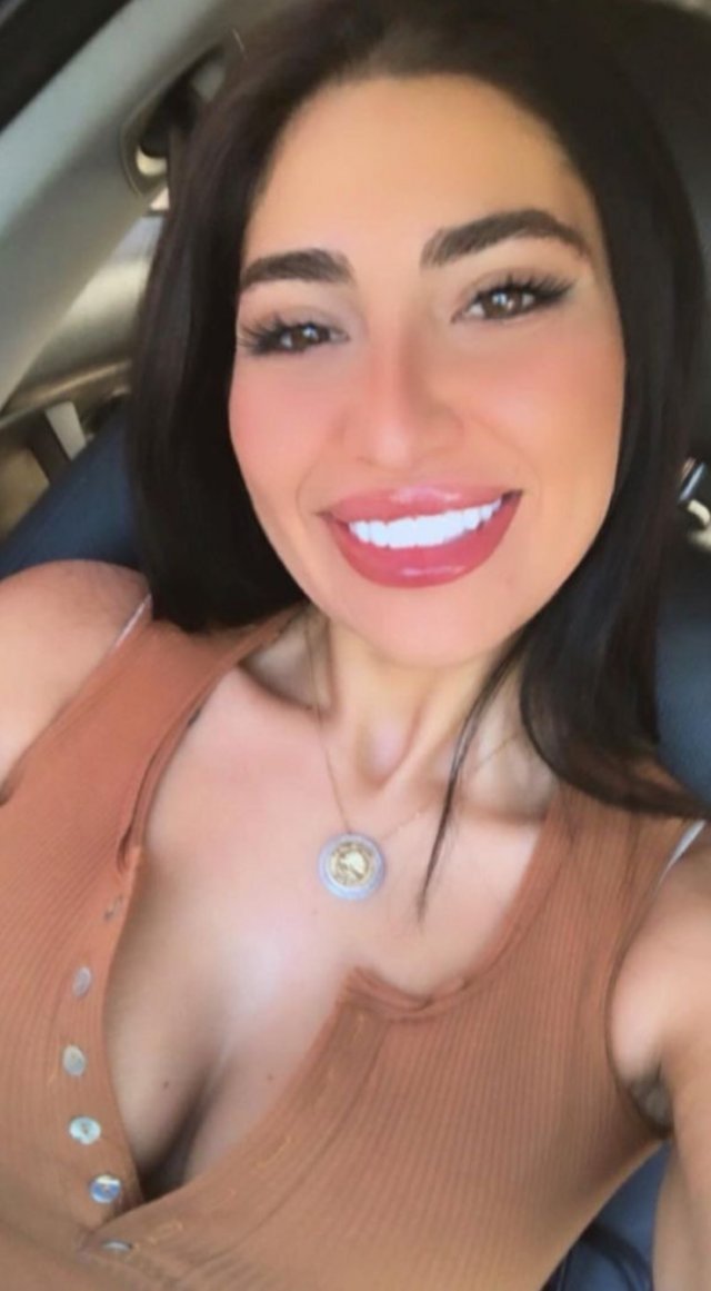 Manar, 30, حيفا - "Ahlam"